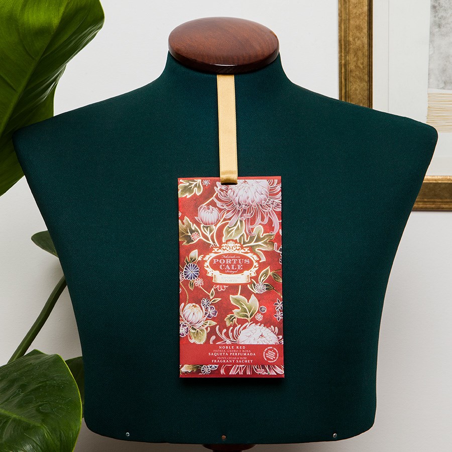 Noble Red Sachet
